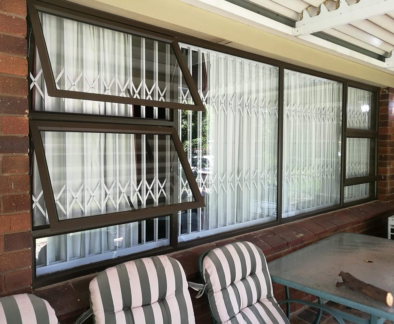 Aluminium Top Hung Windows